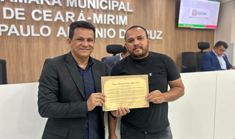 MOÇÃO DE APLAUSOS — Câmara Municipal